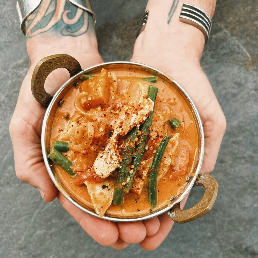 Buy Now Organic Coconut Chicken Curry – The Good Farm Shop